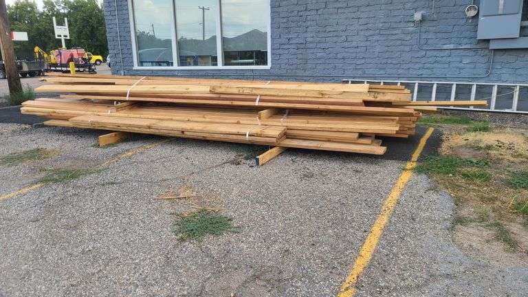 Bundle of Lumber - Prime Time Auctions, Inc.