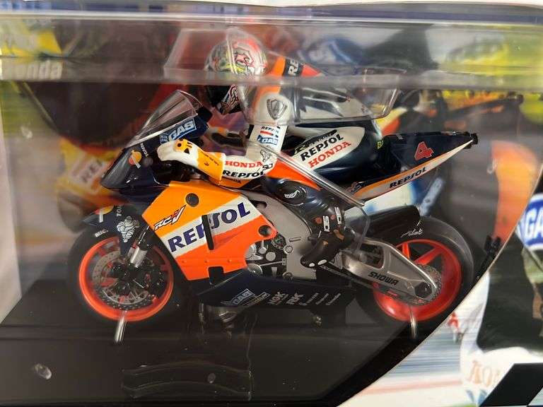 Scalextric, Moto gp slot motorcycle - Colorado Premier Realty & Auction ...