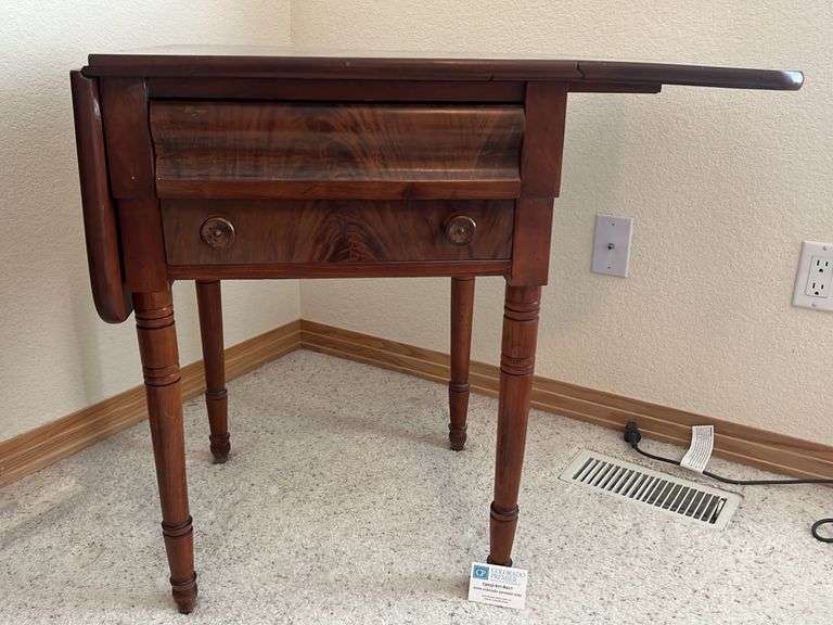 Drop Leaf Side Table - Colorado Premier Realty & Auction Services
