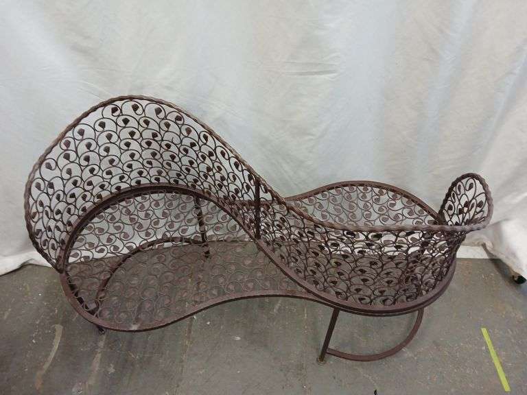 Vintage Kissing/Sweetheart Bench - Colorado Premier Realty & Auction ...