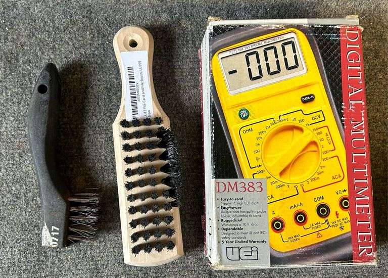 DM 383 - Digital Multimeter - Creamer Auction