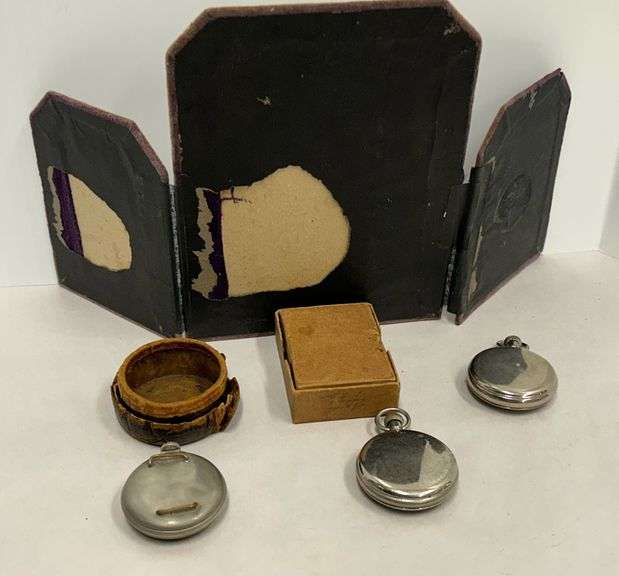 Buster Brown Advertising Display and Pocket Watches - Creamer Auction