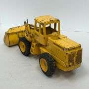 IH Payloader - Needs Restored - Creamer Auction