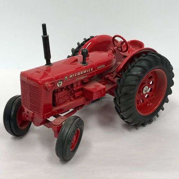 McCormick WD-9 Standard Diesel Tractor - Creamer Auction
