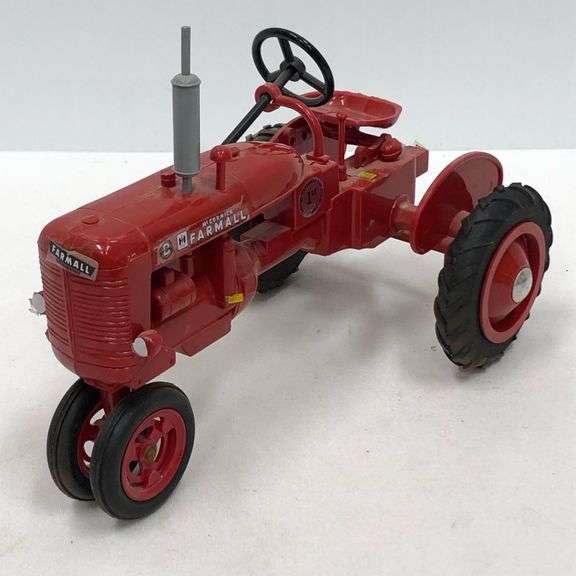 Farmall “C” Tractor - Farm Classic Toy Tractor - Creamer Auction