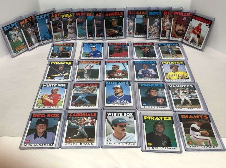 Collection of Topps Baseball Cards - Creamer Auction