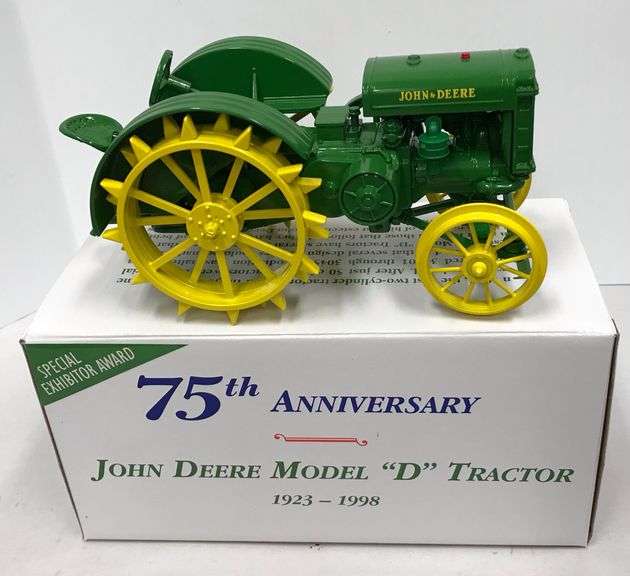 John Deere Model D Tractor - 75th Anniversary Two Cylinder Expo VIII ...