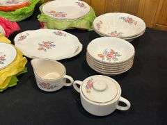 Flower Pattern Dinner Set - Creamer Auction