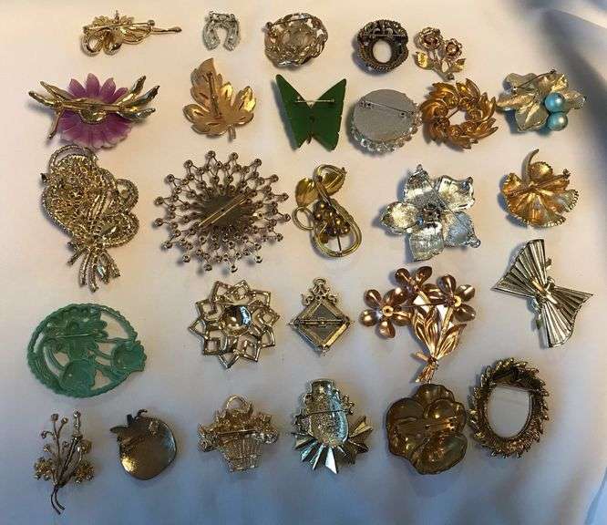 Assortment of Fancy Jewelry Pins - Creamer Auction