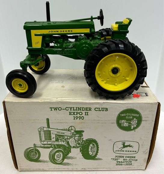 John Deere 720 - 1990 Two Cylinder Club - Creamer Auction