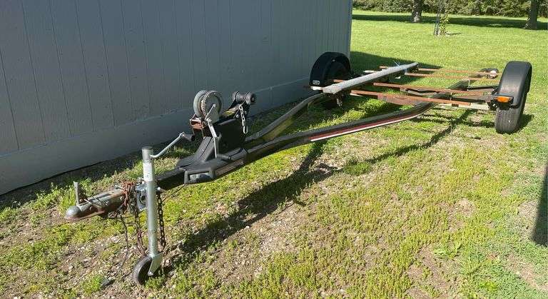 1990 Escort Boat Trailer - Creamer Auction