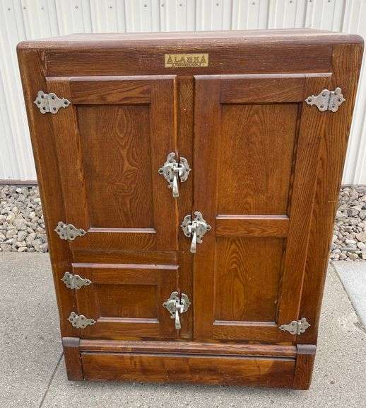 Alaska 3 Door Oak Ice Box - No Shipping - Creamer Auction