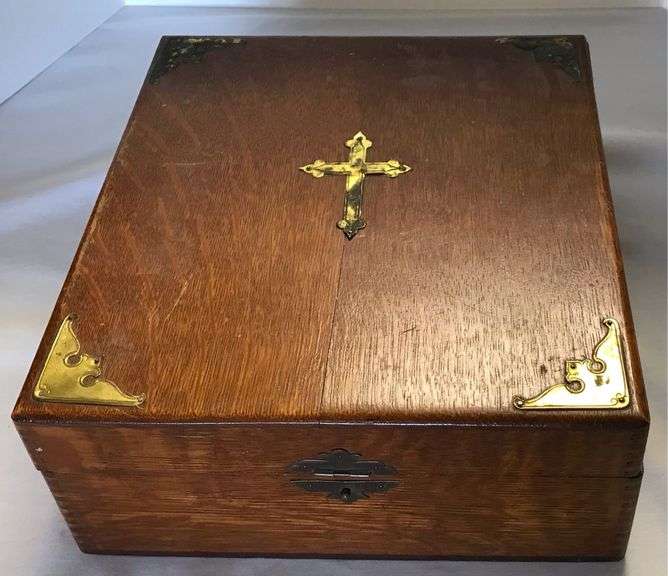 Vintage Sick Call Set - Creamer Auction