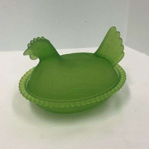 Bright Green Nesting Hen Dish - Creamer Auction