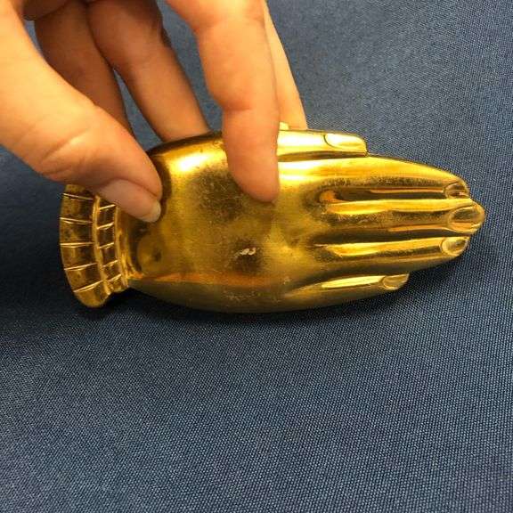 Volupte Golden Gesture Hand Compact - Creamer Auction