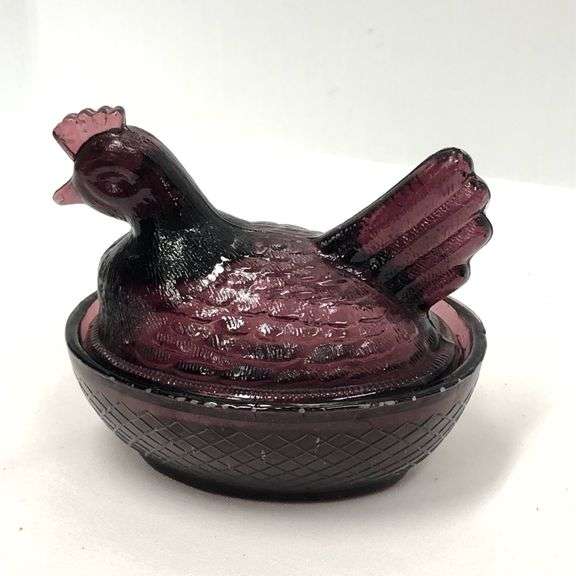 Purple Glass Nesting Hen Dish - Creamer Auction