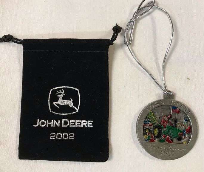 John Deere Christmas Ornament - Featuring JD 4020 - Creamer Auction