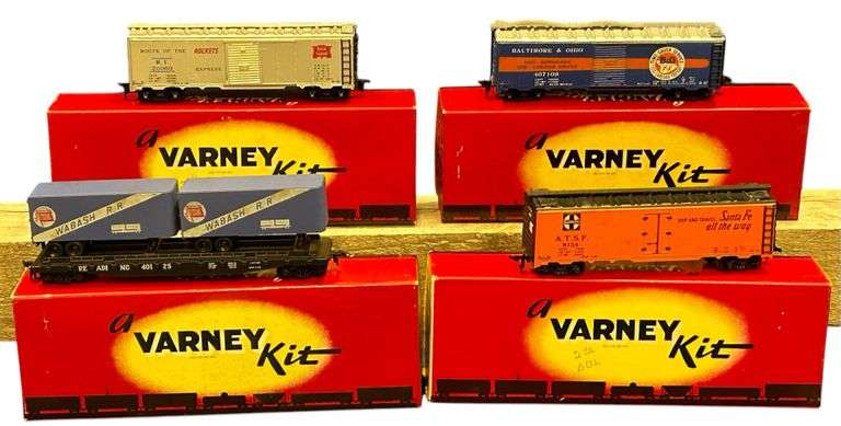 (4) Varney Kit HO Scale Train Cars - Creamer Auction