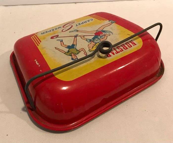 Child’s Norstar Toy Carpet Sweeper - Creamer Auction