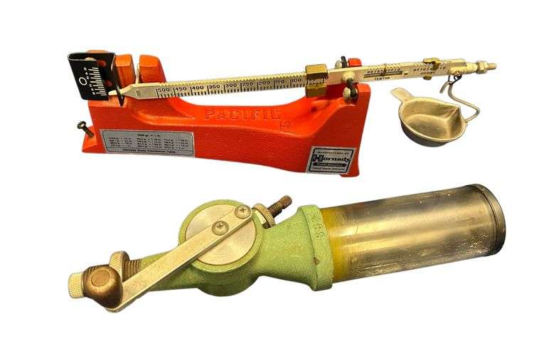 Hornady Pacific M Powder Scale & RCBS Uniflow Powder Measure - Creamer ...