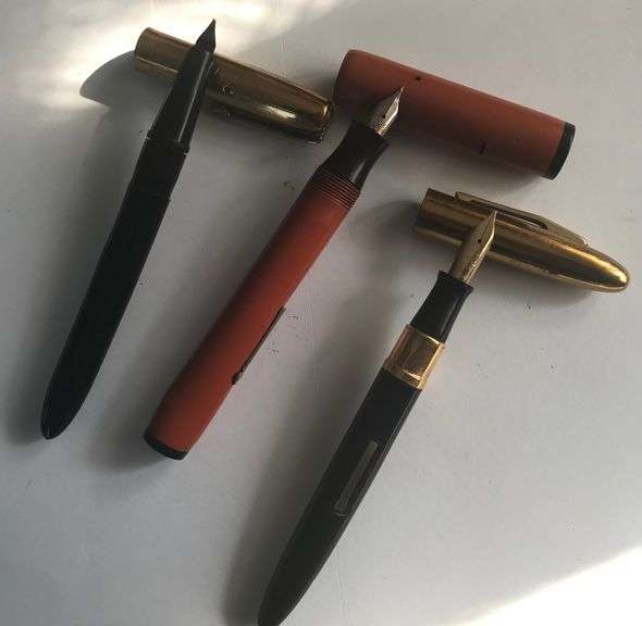 3 OLD FOUNTAIN PENS-SOLD AS PHOTOED - Creamer Auction