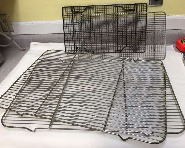 Metal Cooling Racks - Creamer Auction