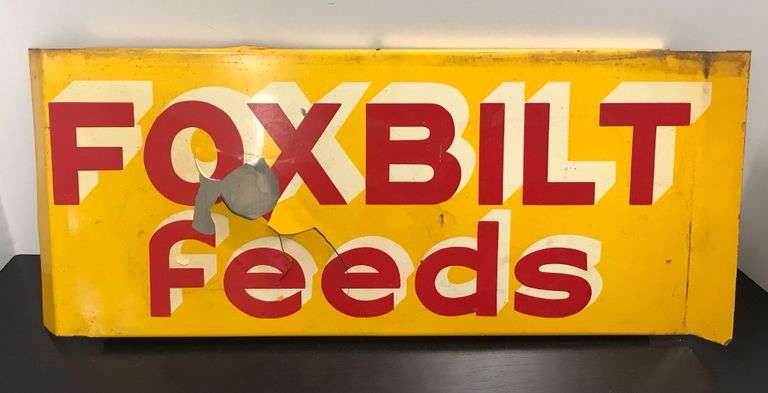Metal Foxbilt Feeds Sign - Creamer Auction