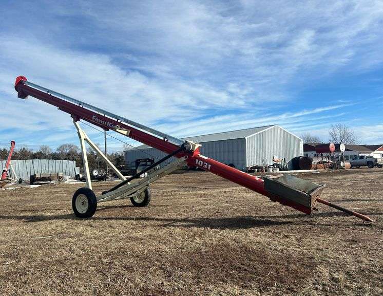 Farmking 1031 Truck Auger - 2 Yrs. Old - Creamer Auction