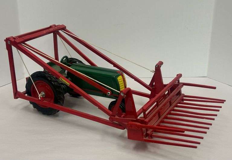 Oliver 70 Row Crop Tractor with Farmhand Loader - Creamer Auction