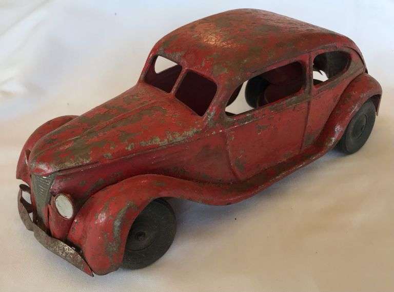 Early Kingsbury Pressed Steel Car - Creamer Auction