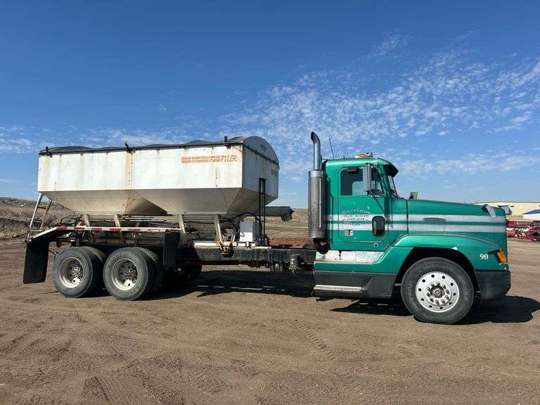 1990 Freightliner FLD12064ST Semi Truck With Tyler Dry Fertilizer ...