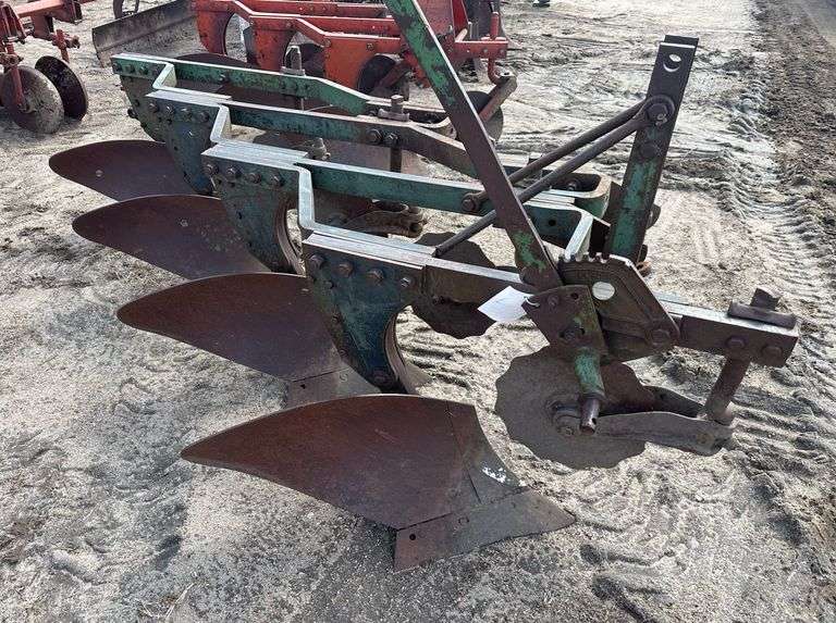 John Deere 3 Point 4 Bottom Plow - Creamer Auction