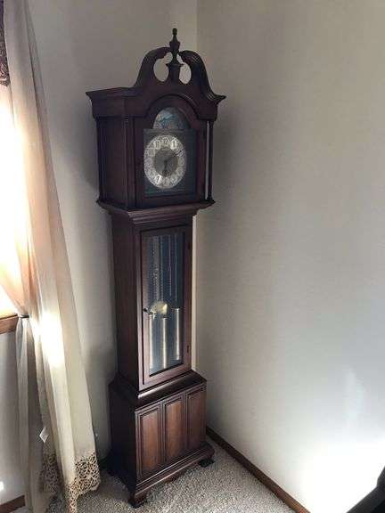 Barwick - Western Germany - Grandfather Clock - Creamer Auction