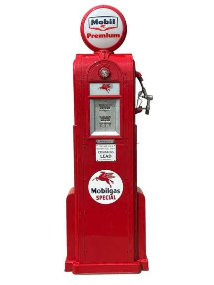 Wayne Model 60 Gas Pump - Mobil Gas - Creamer Auction