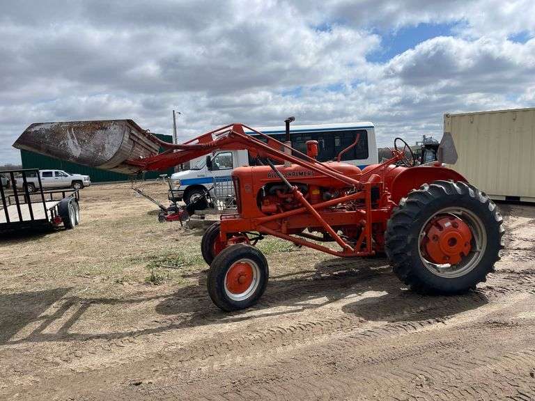 Allis-Chalmers WD45 Tractor with Loader - Creamer Auction