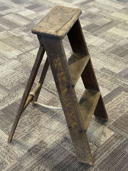 Wooden Railroad Step Ladder - “Yazoo & Mississippi Valley Railroad ...