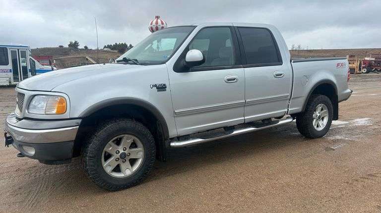 2003 Ford Super Crew F150 Pickup - Creamer Auction
