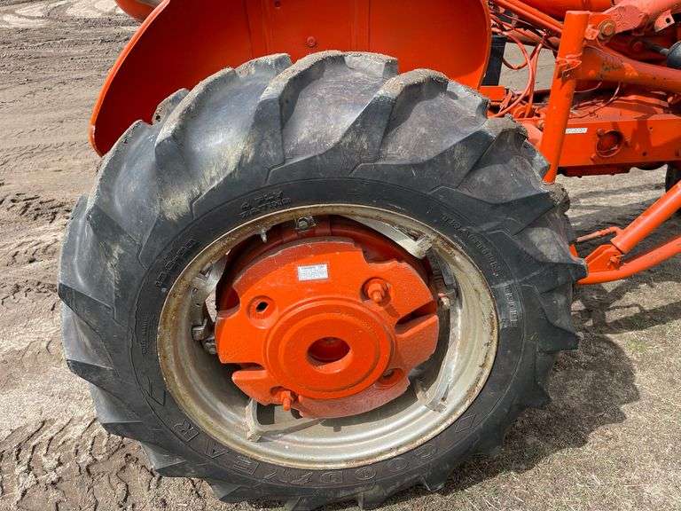 Allis-Chalmers WD45 Tractor with Loader - Creamer Auction