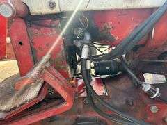 International 656 Tractor w/ Allied 595 Loader - Creamer Auction