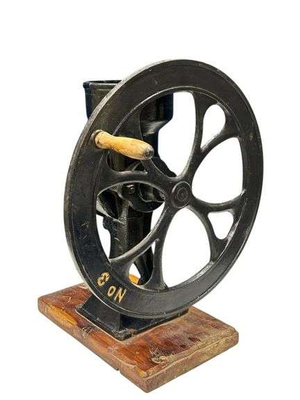 Early Cast Iron No. 3 Hand Crank Grinder Mill - Creamer Auction