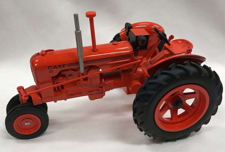 Case DC Tractor - Creamer Auction