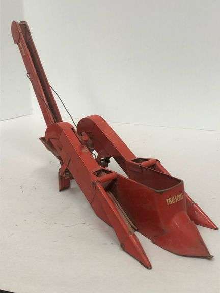 Tru-Scale Two Row Mounted Corn Picker - Creamer Auction