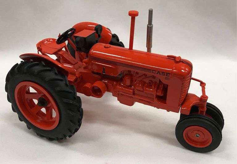 Case DC Tractor - Creamer Auction