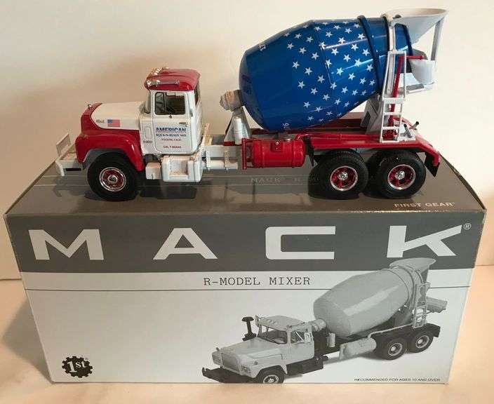 Mack - R Model Mixer - Creamer Auction