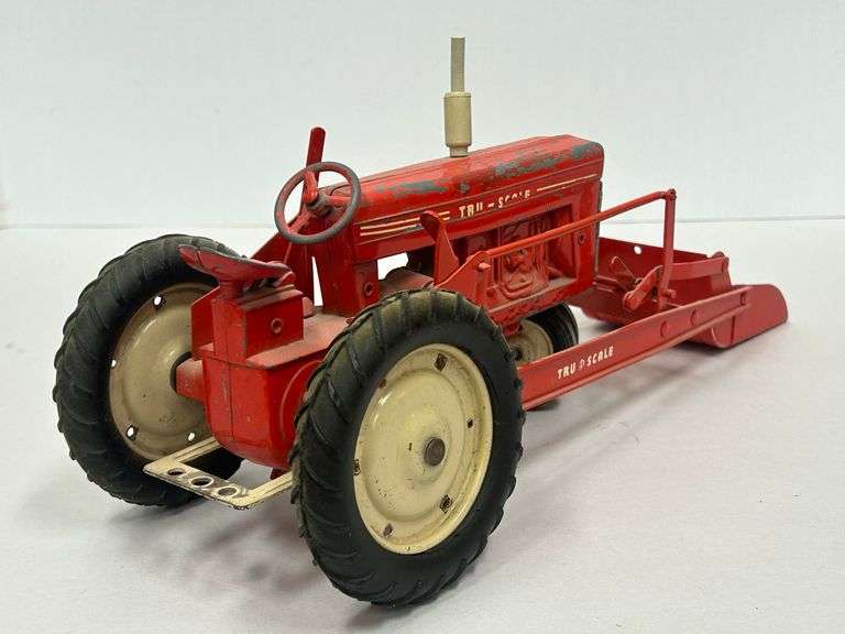 Tru-Scale Tractor with Loader - Creamer Auction