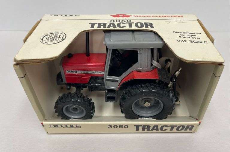 Massey-Ferguson 3050 Tractor - ERTL 1/32 Scale - Creamer Auction