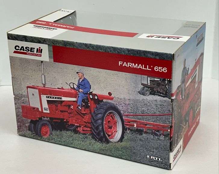 Farmall 656 Narrow Front Tractor -Prestige Collection - 1/16 Scale ...