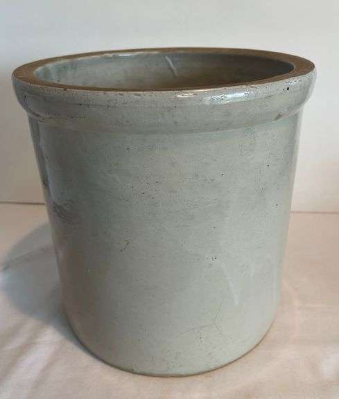 Redwing 2 Gallon Open Crock - No Shipping - Creamer Auction