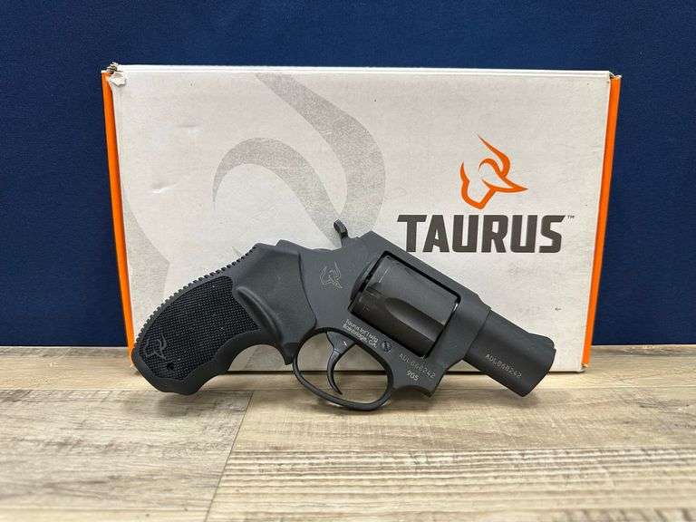Taurus Model 905 9mm - Creamer Auction