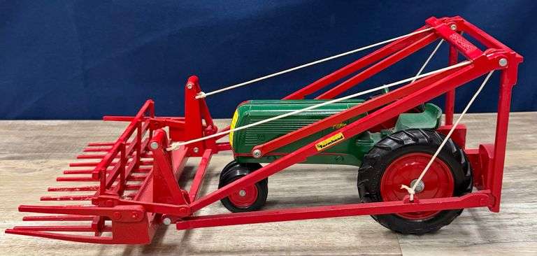 Oliver 70 Row Crop Tractor with Farmhand Loader - Creamer Auction